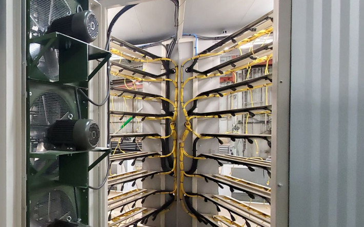 Simple to transport | mobile crypto mining data centers